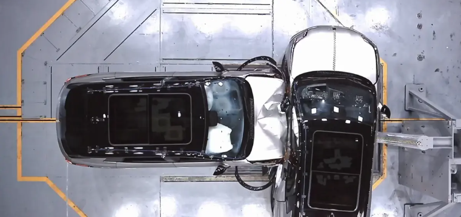 领克08EM-P12月销量1万+，连续单月销量破万，证明换道超车也是0压力_搜狐汽车_搜狐网