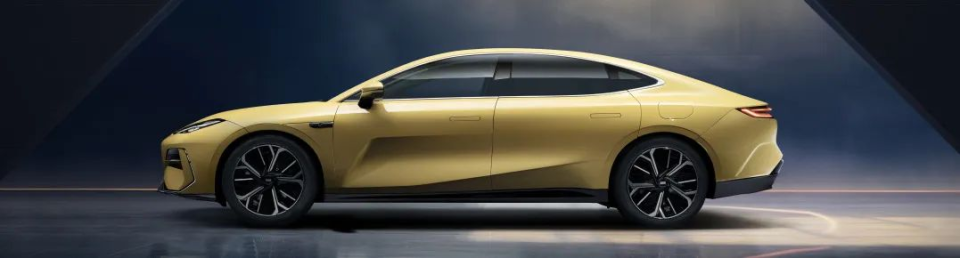 合作风向 BOE（京东方）全球首发8K车载屏赋能吉利银河E8树立智能座舱创新标杆_搜狐汽车_搜狐网