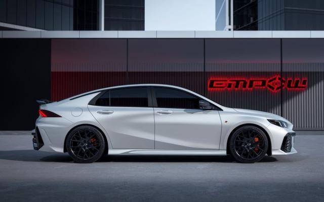 2.0T压榨265马力，影豹R与进口钢炮掰手腕，有几分胜算？_搜狐汽车_搜狐网