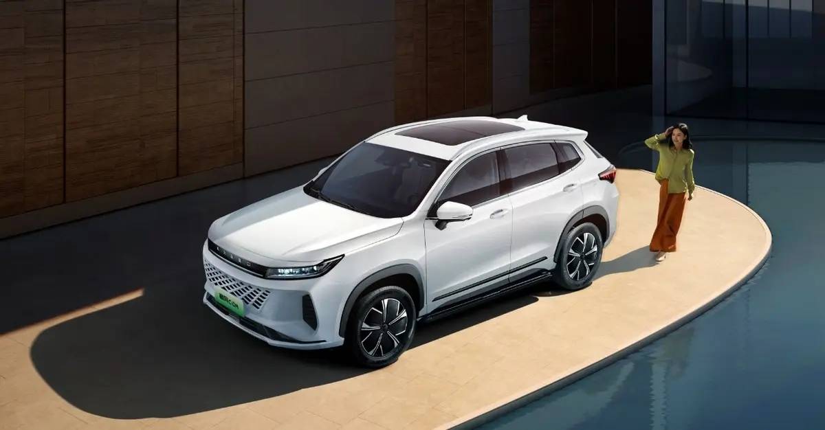 星途追风C-DM上市，插电混动SUV，有型又实用_搜狐汽车_搜狐网