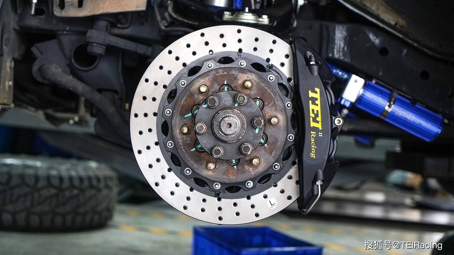 改装案例丨猎豹Q6升级P40NS大四活塞卡钳套件_搜狐汽车_搜狐网