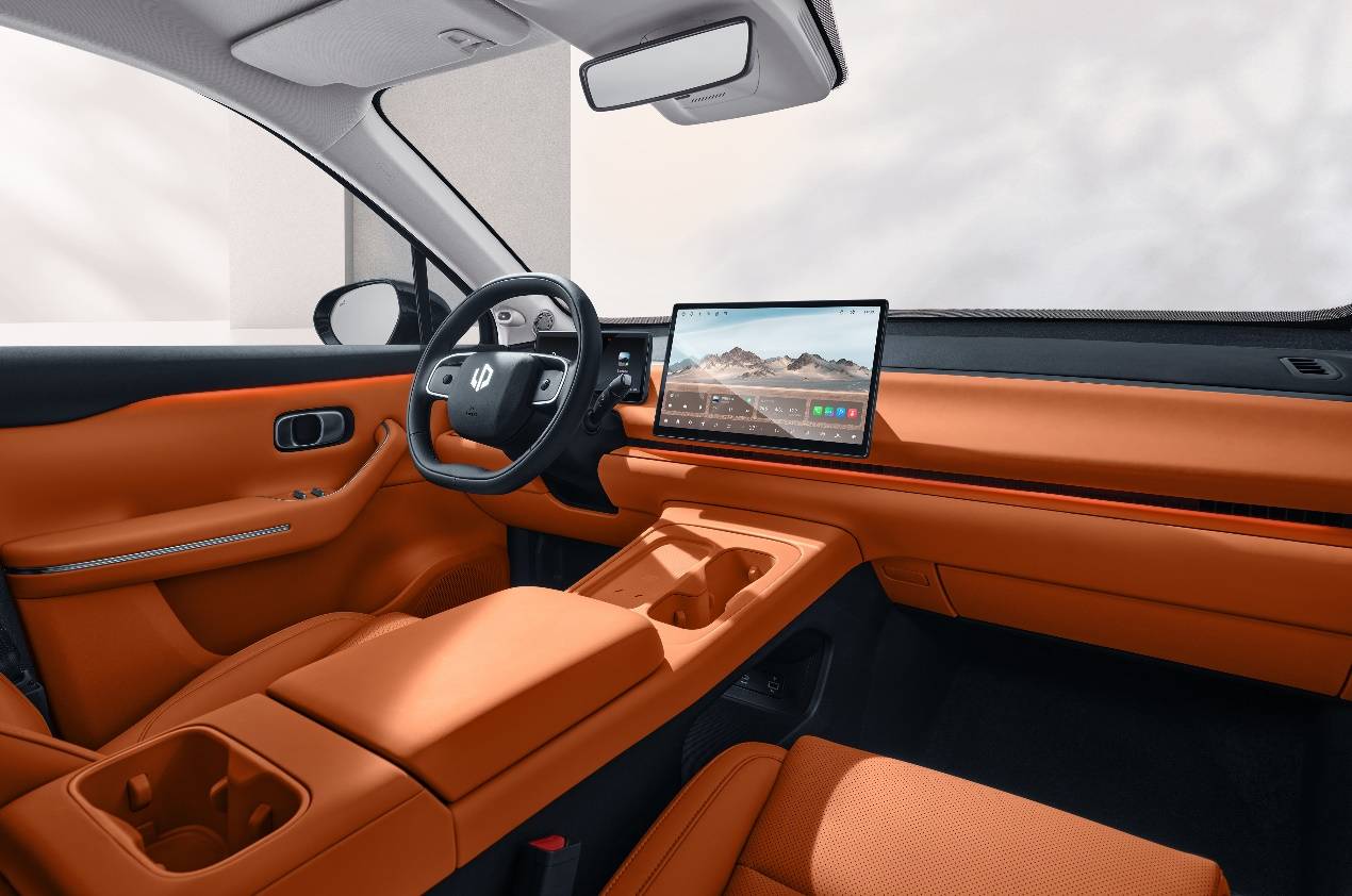 15.18万起，配8295芯片+激光雷达，零跑C10正式开启预售！_搜狐汽车_搜狐网