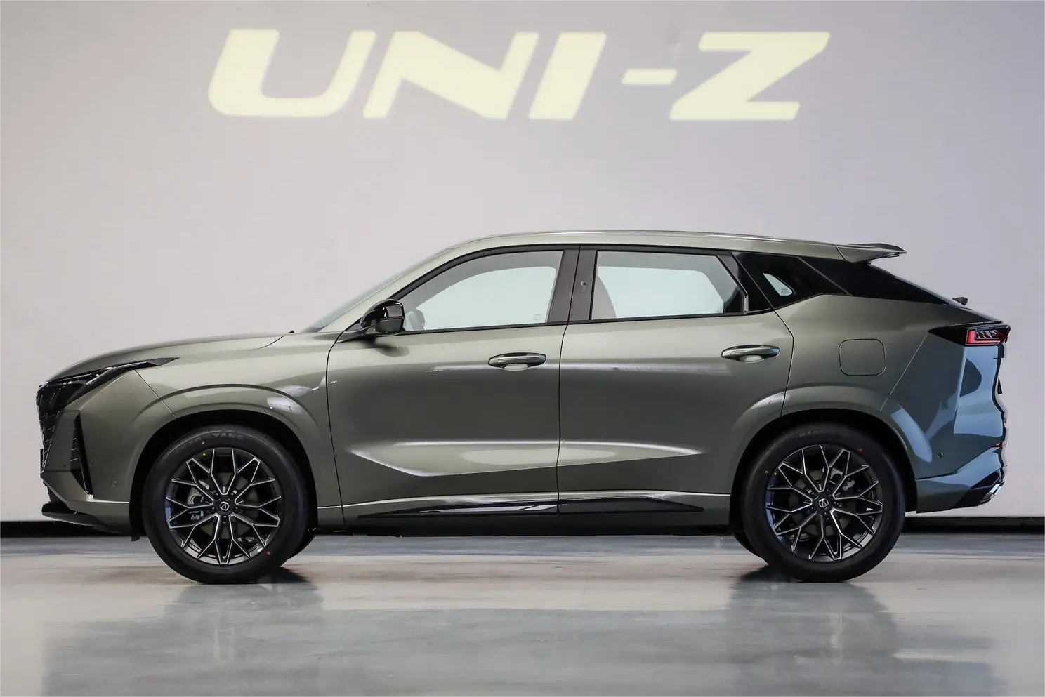 长安UNI-Z亮相，预计一季度上市，能否延续“KTV”系列的成功？_搜狐汽车_搜狐网