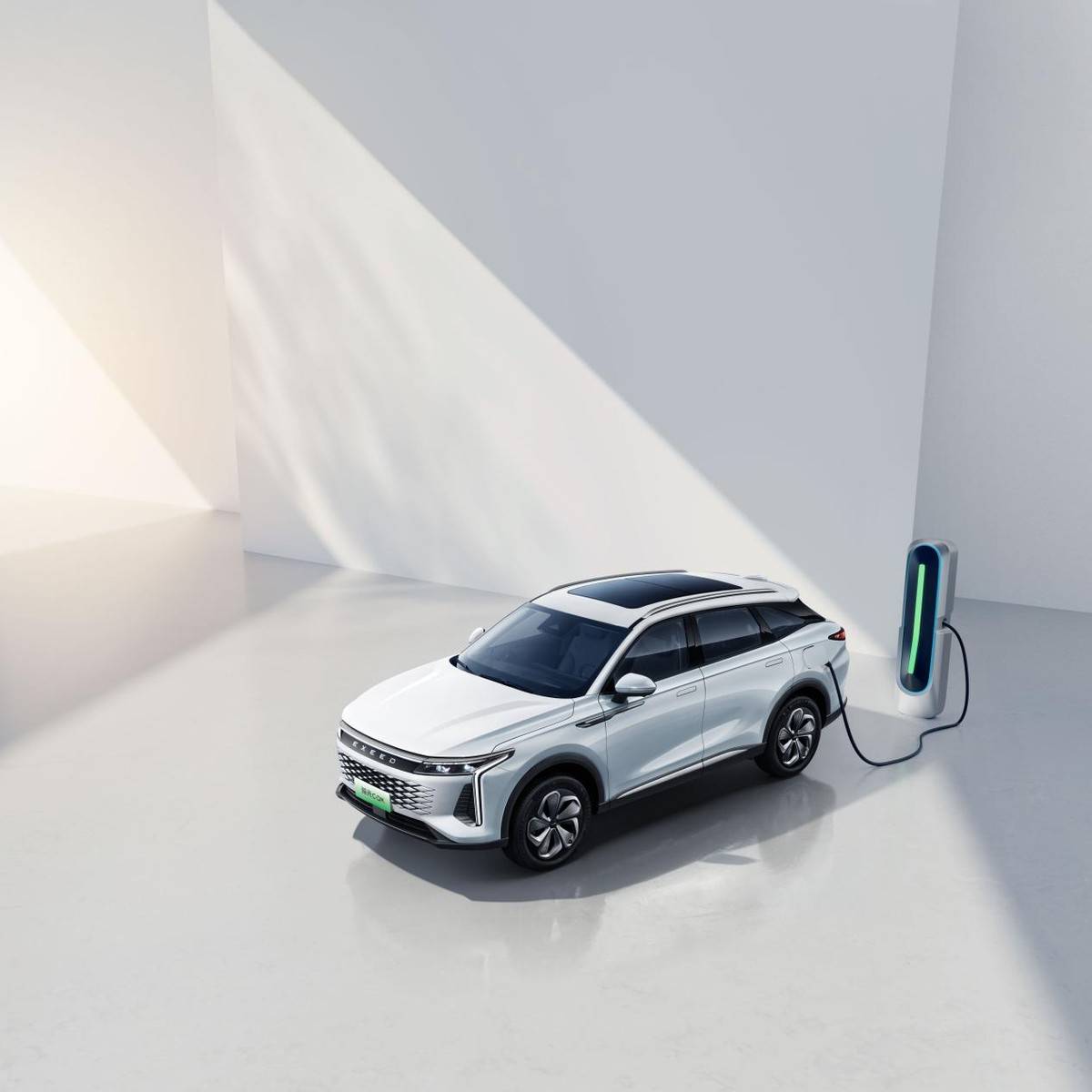 瑶光C-DM vs. 唐DM-i: 谁主混动SUV？_搜狐汽车_搜狐网