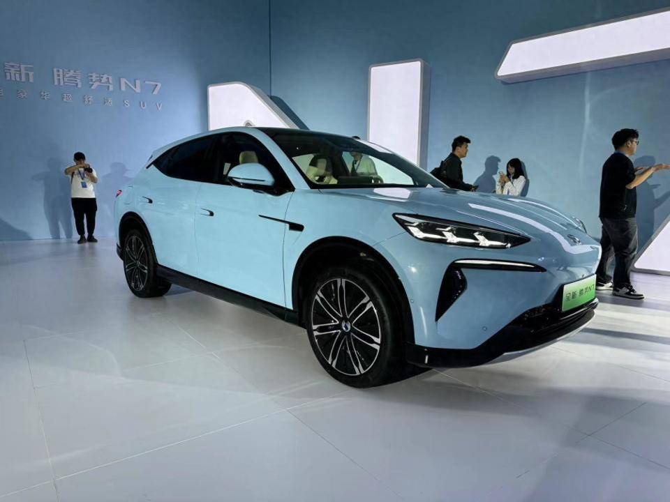 “价格战”再升级！全新腾势N7上市，23.98万起，性价比确实高_搜狐汽车_搜狐网