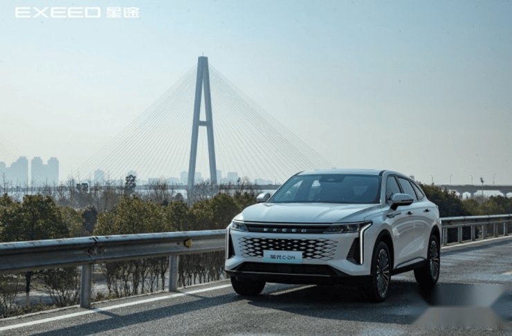 四专技术加持，瑶光C-DM混动力压领克08EM-P！_搜狐汽车_搜狐网