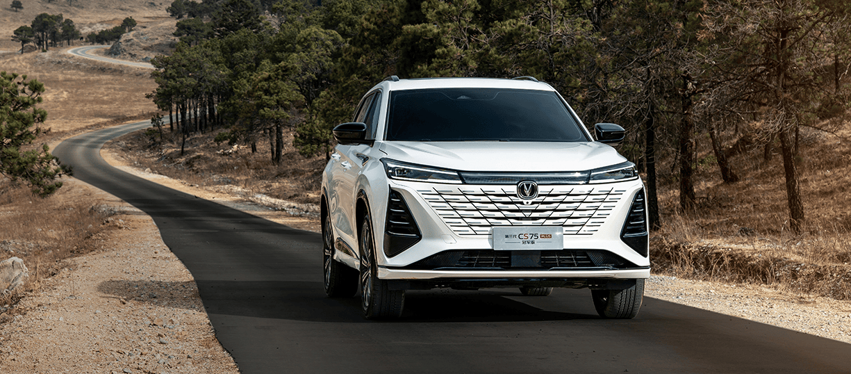 同级唯一爱信8AT，13万买2.0T不妨看看长安CS75PLUS冠军版_搜狐汽车_搜狐网