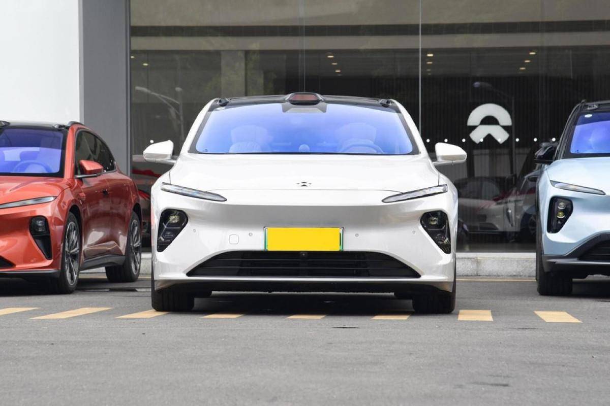 北京车展：新款蔚来ET7亮相，外观颜值上升，现款42.80万元起_搜狐汽车_搜狐网