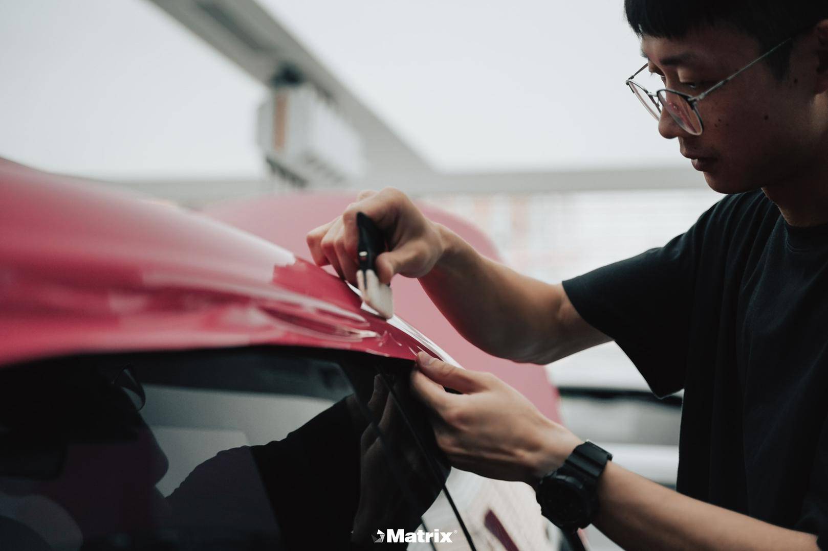 特斯拉model3-Matrix矩阵甜菜根紫改色膜,是你的菜？_搜狐汽车_搜狐网