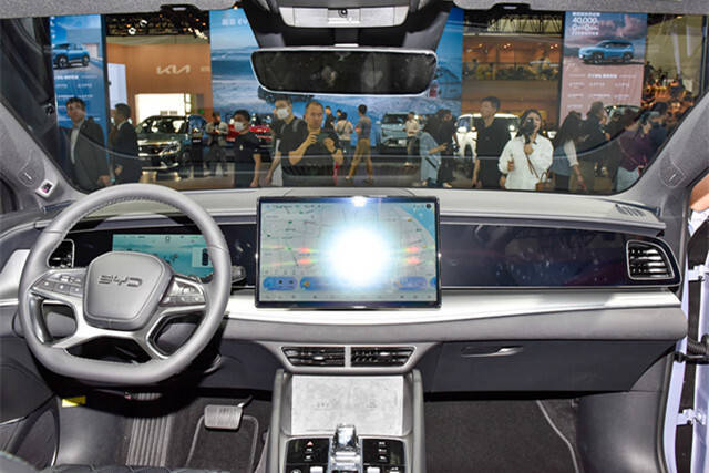 比亚迪持续发力，800V架构+高阶智驾，海狮07 EV值得入手吗_搜狐汽车_搜狐网