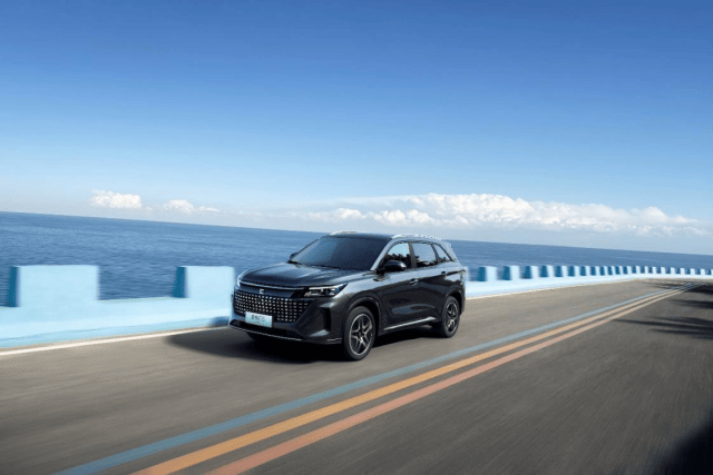 风云T9携手蓝电E5荣耀版，打造10万元级混动SUV市场新格局_搜狐汽车_搜狐网