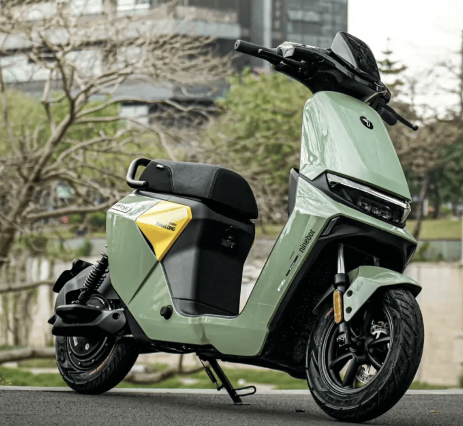 购车指南：小牛和九号哪个更好？F2z 110对比NXT Play版见真章_搜狐汽车_搜狐网