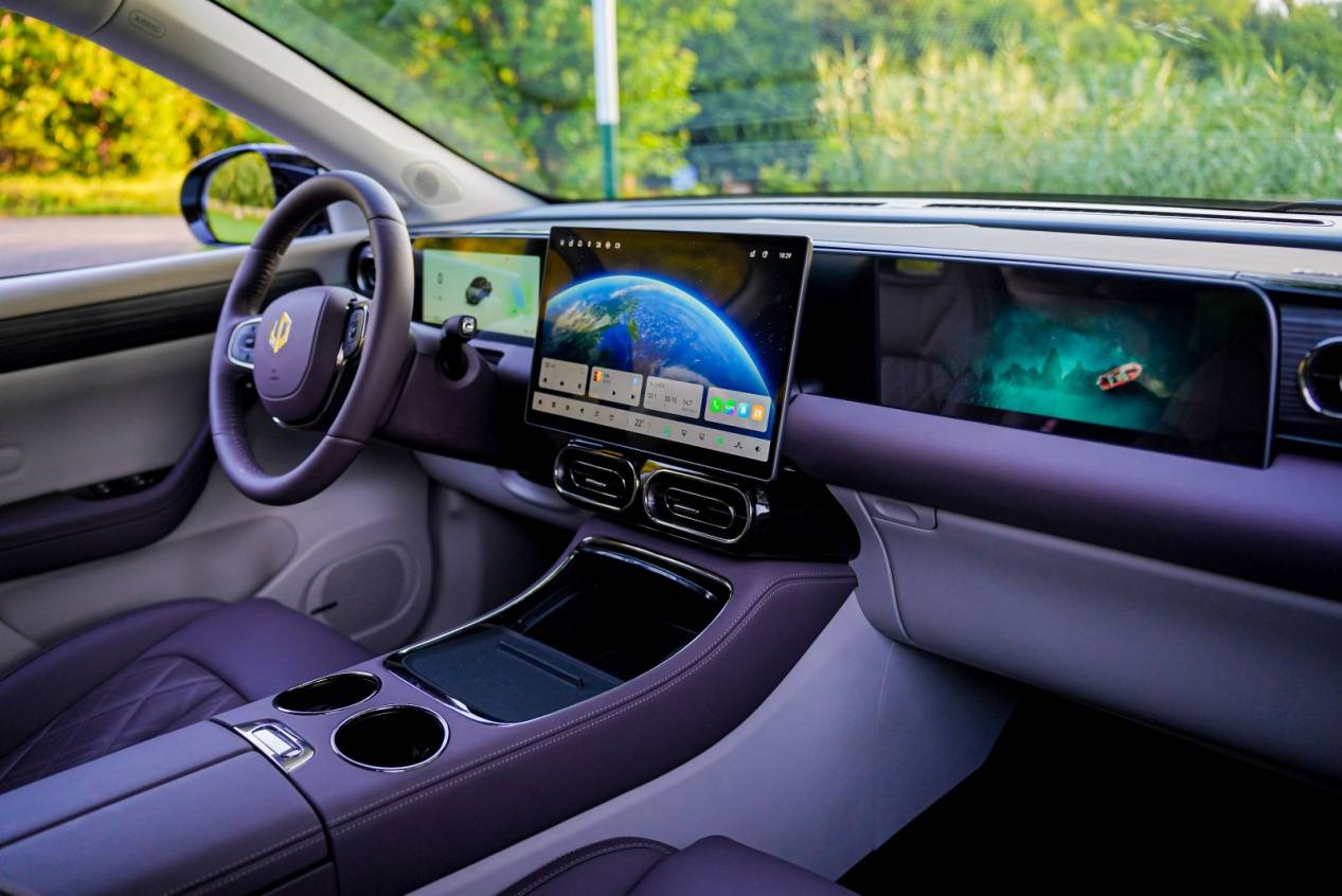 跨级别的竞争，零跑全新C11与宋PLUS DM-i，谁更全面？_搜狐汽车_搜狐网