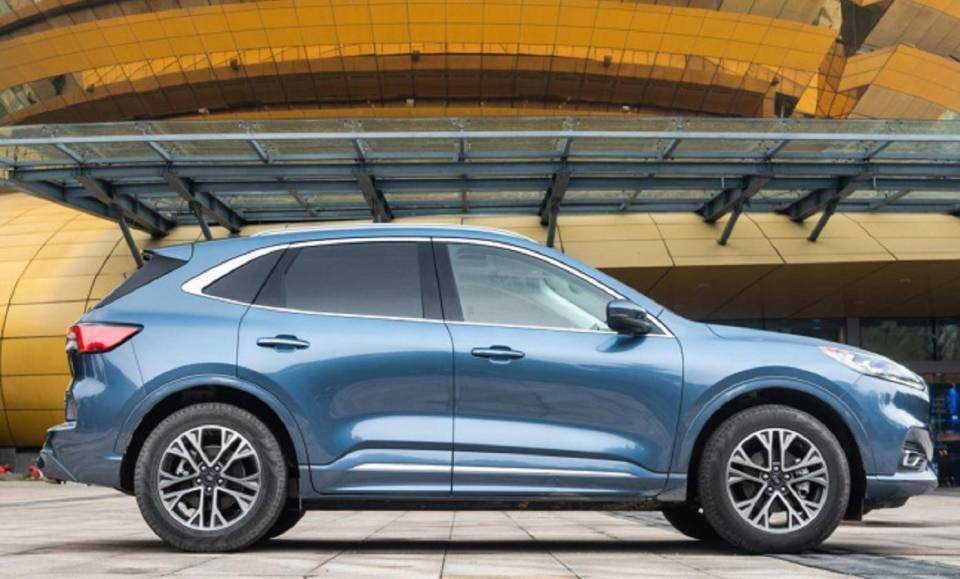 手握十万买“四驱合资SUV”就选这款，比途观L安全10倍，还标配8AT_搜狐汽车_搜狐网