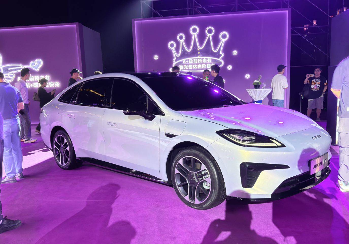 瞄着小鹏MONA M03打，埃安RT开启预售，迅猛龙猛在哪里？_搜狐汽车_搜狐网