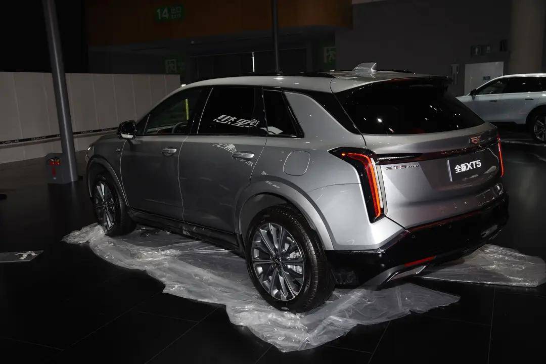 26.59万起！新款凯迪拉克XT5直降13万！_搜狐汽车_搜狐网