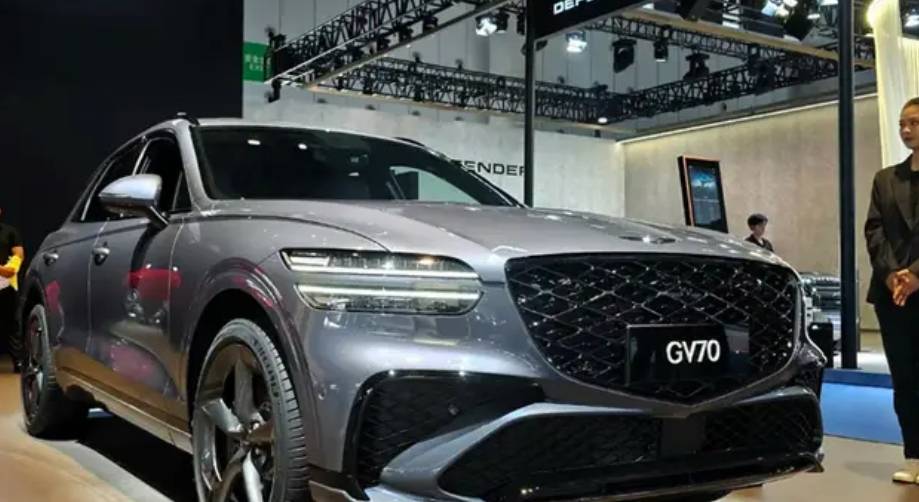 2025款捷尼赛思GV70正式上市，豪华版起售价29.3万元，旗舰版39万元起_搜狐汽车_搜狐网