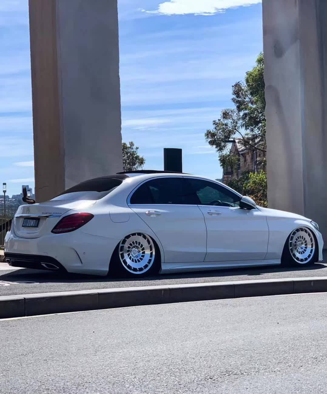 挑战自我 奔驰C级改装AIRBFT气动避震案例 _搜狐汽车_搜狐网