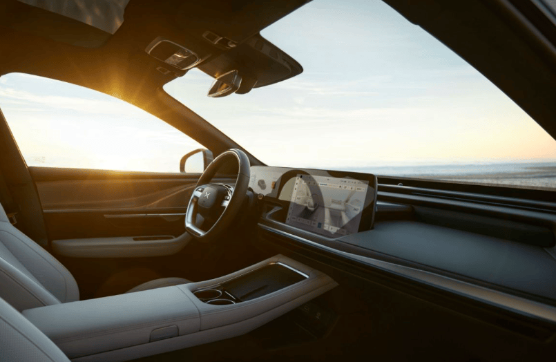 小鹏P7i 702 Pro 限时优惠仅售20.49万起，重新定义智能纯电轿跑市场_搜狐汽车_搜狐网