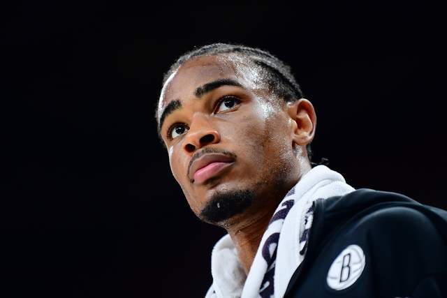 场均封盖第30！Kelly Iko：火箭希望从交易市场得到一名中锋_亚当斯_克拉克斯顿_赛季