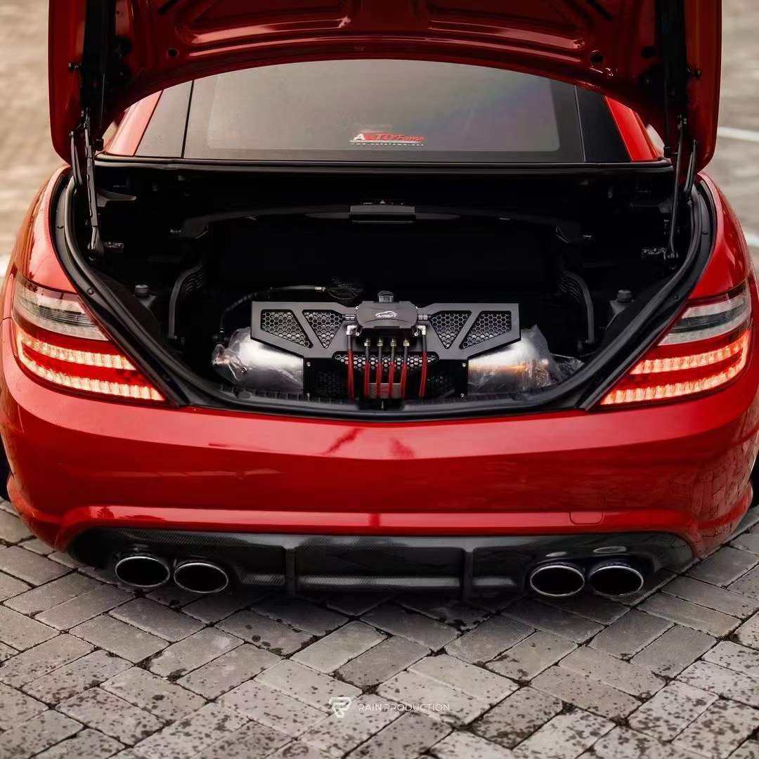 烈焰传奇：红色奔驰 SLK 与 AIRBFT 气动避震的完美碰撞_搜狐汽车_搜狐网