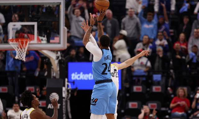 哈登创三分历史纪录，快船大胜爵士内线出色表现_巴茨_比赛_鲍威尔