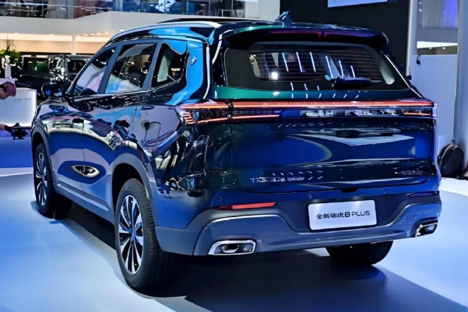 匠心设计，豪华内饰，全新瑞虎8PLUS引领SUV新风尚_搜狐汽车_搜狐网