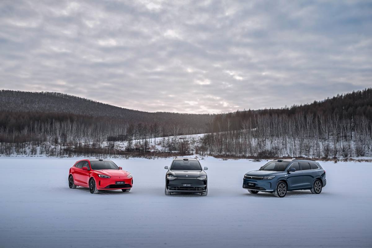 问界M9销量狂飙，大定突破20万大关，重塑豪车格局超越BBA！_搜狐汽车_搜狐网