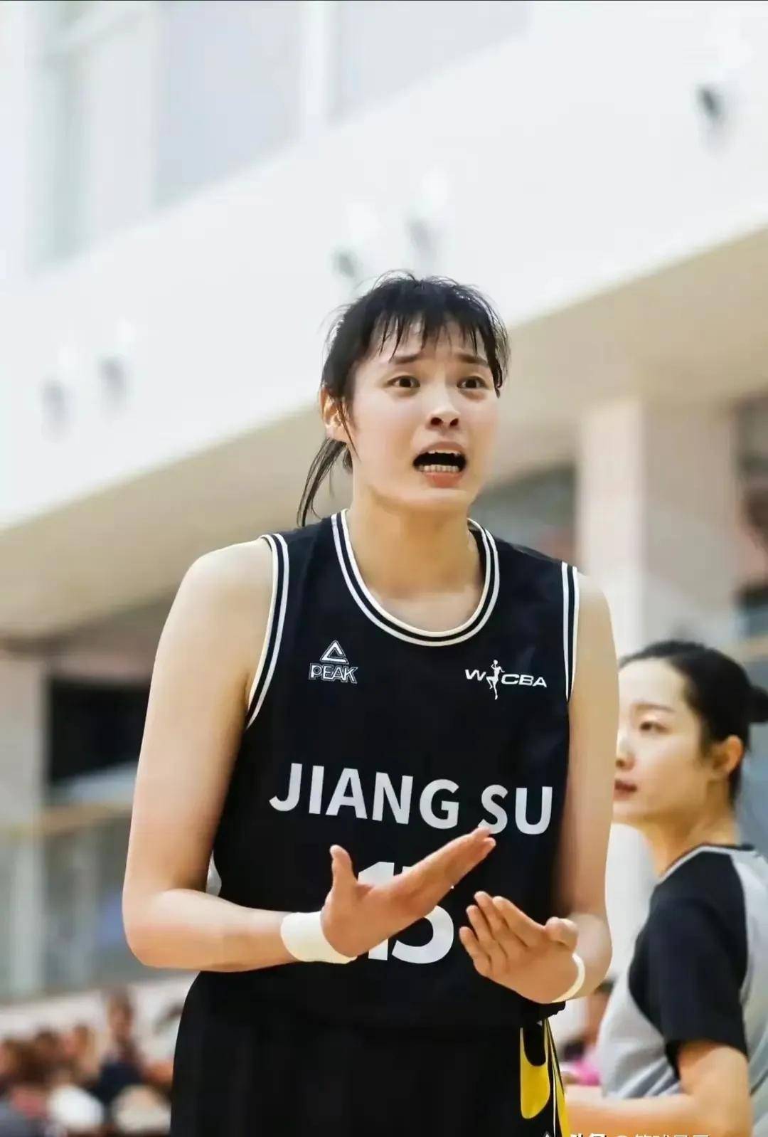 随着四川44分大胜，江苏35分大胜，山西险胜，WCBA最新排名如下_比赛_浙江女篮_进攻