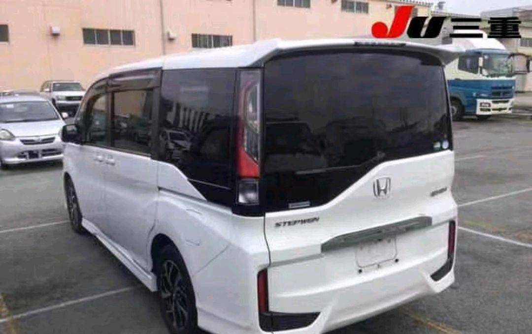 本田 STEPWGN：10 万级家用 MPV 的实用之选_搜狐汽车_搜狐网