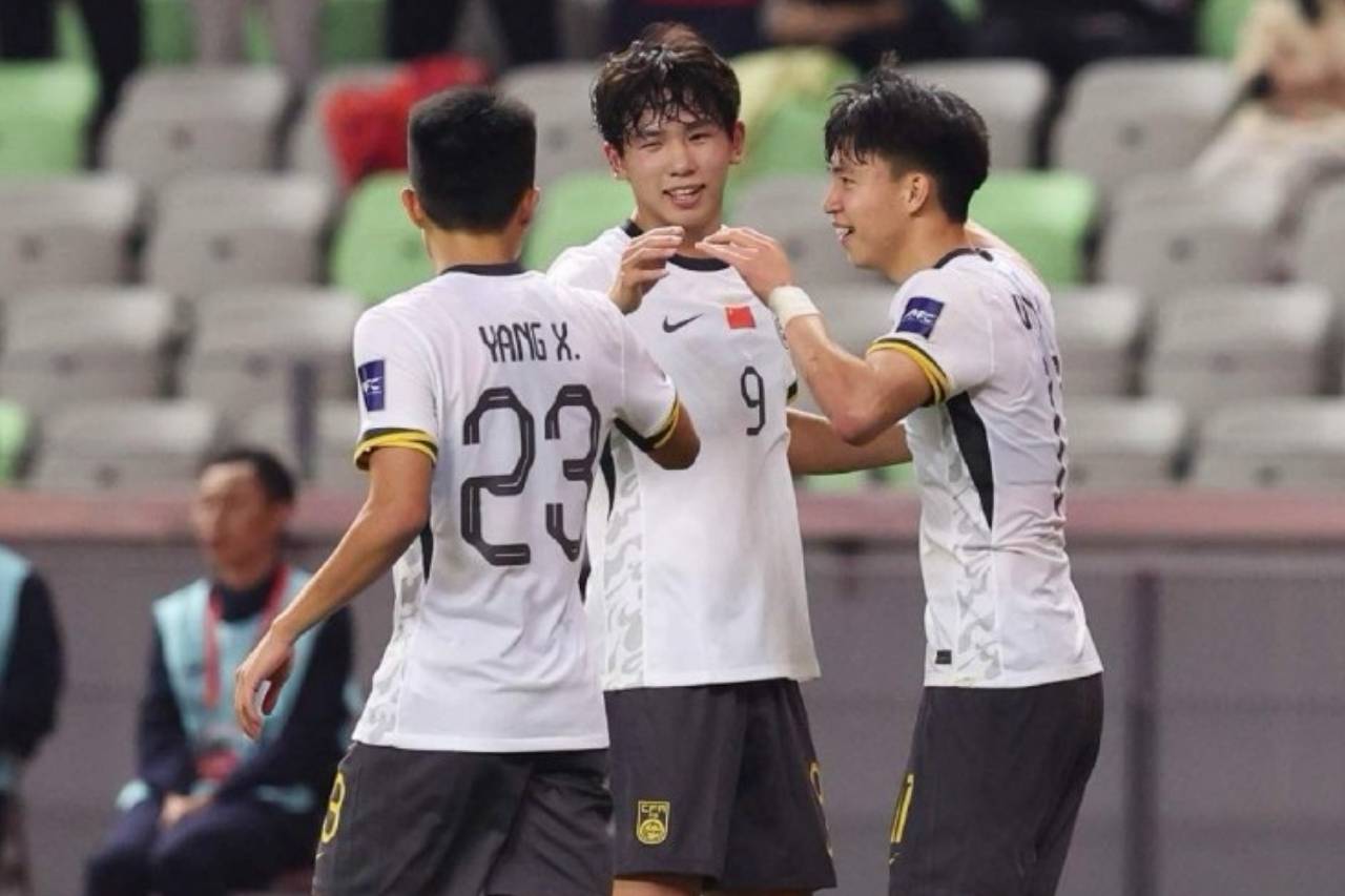 U20亚洲杯国青队5-2大胜吉尔吉斯坦U20，两连胜提前出线！