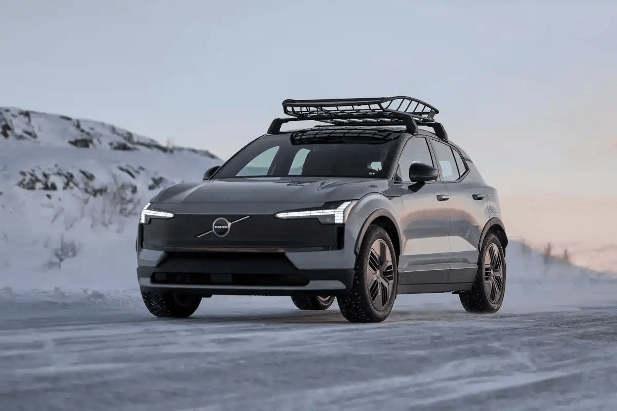 跨界新物种，沃尔沃EX30 CC有点酷_搜狐汽车_搜狐网