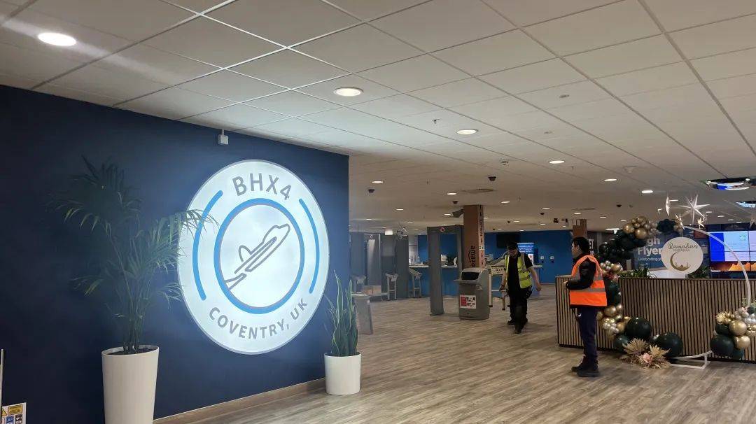 多图！乐丰联运受邀参观亚马逊BHX4仓：探索FBA仓内部高效运转的自动化设备！_仓库_物流_欧洲