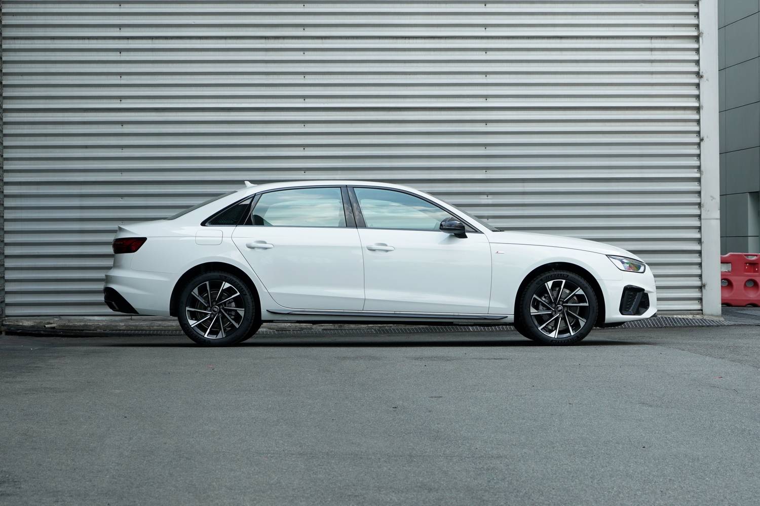 售价28.98-36.28万元 2025款奥迪A4L正式上市_搜狐汽车_搜狐网