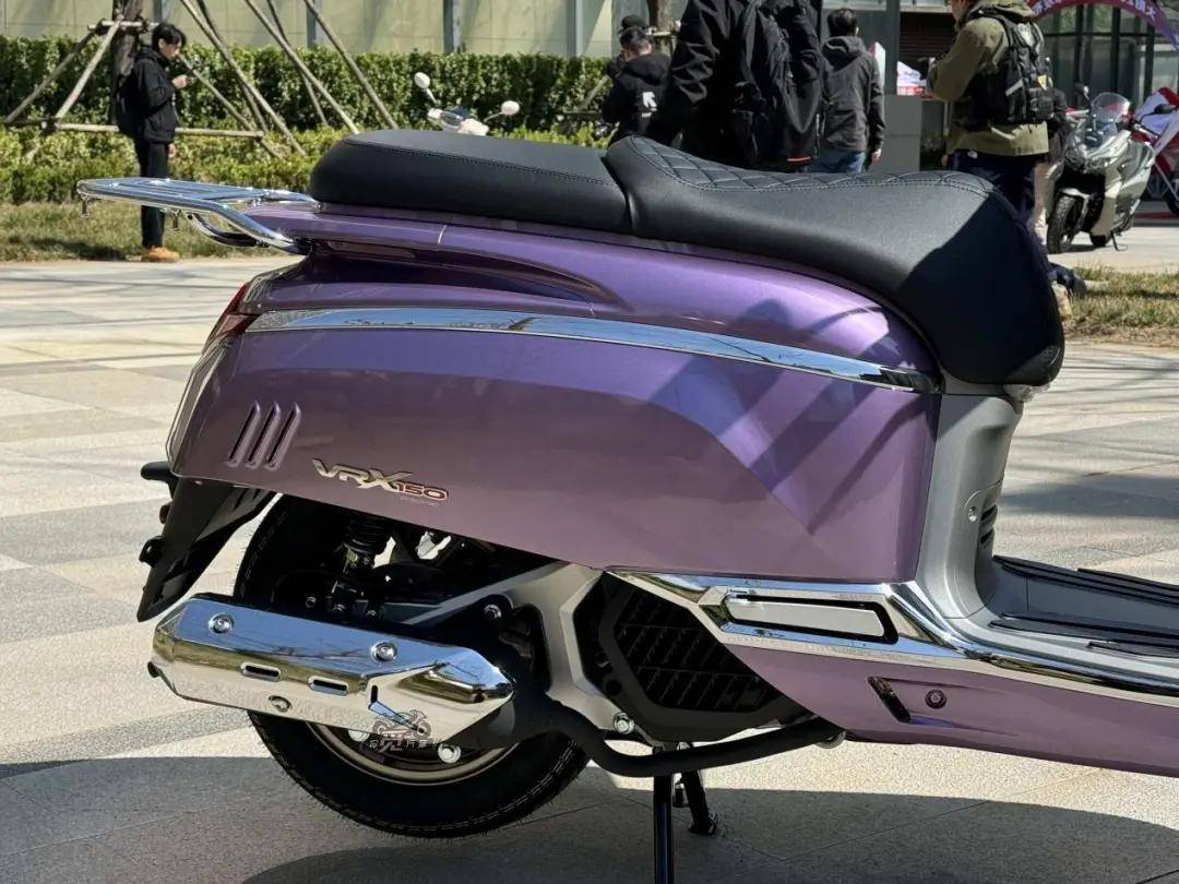 大阳混动复古VRX150、25款硬核跨界大踏板ADV350+双车齐发！_搜狐汽车_搜狐网