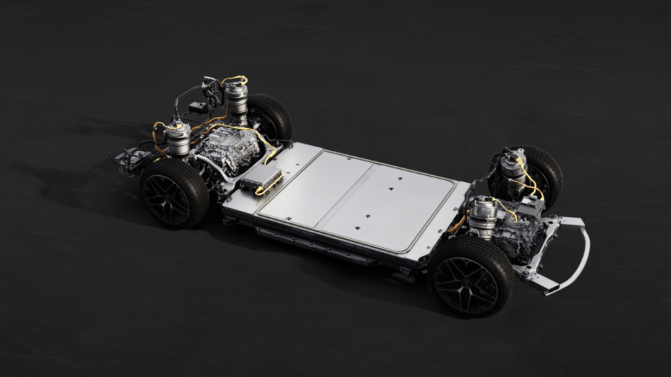 仰望U7携云辇-Z开启“四电时代”，上市售价62.8万元起_搜狐汽车_搜狐网