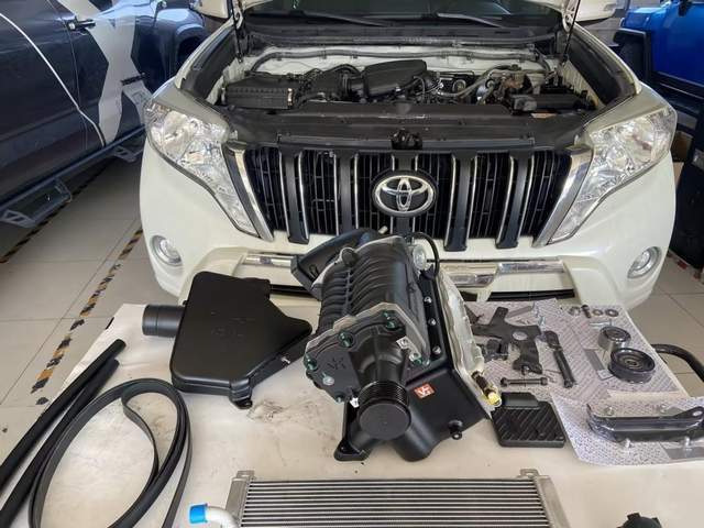 普拉多2.7动力太弱 升级一套VT机械增压器 瞬间拥有4.0的动力性能_搜狐汽车_搜狐网