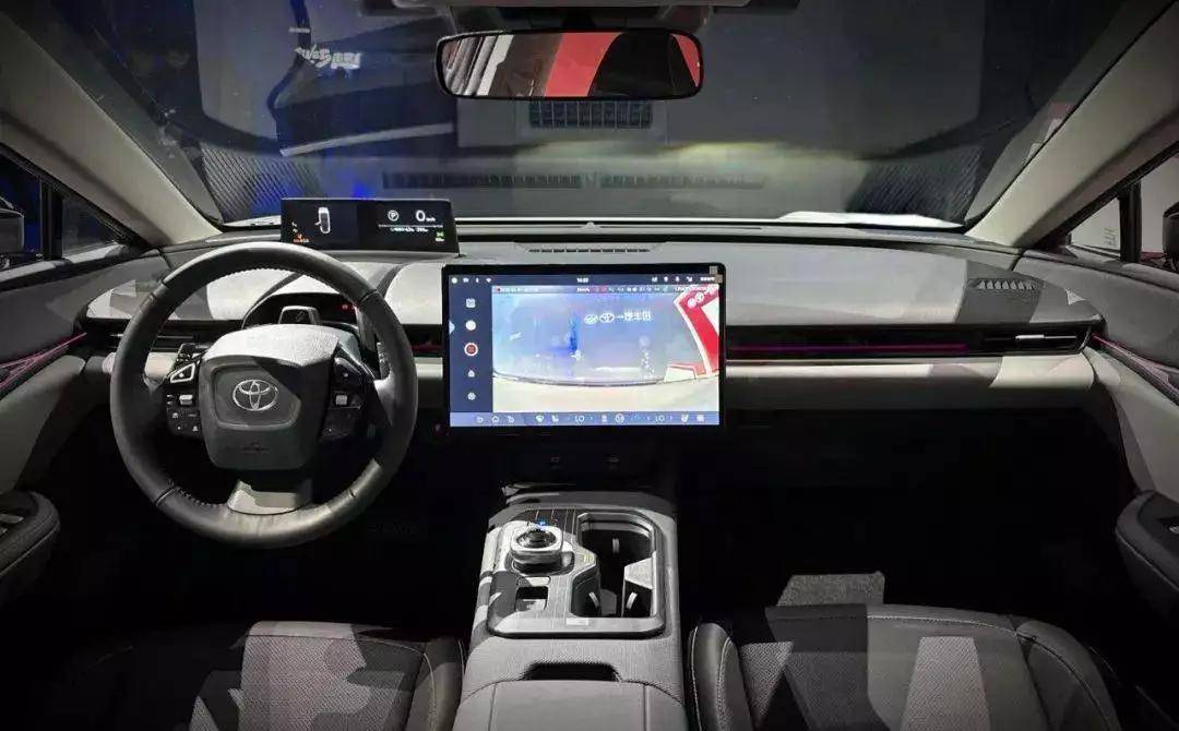 bZ5跟上 智能与价格兼顾 一汽丰田想做就能做_搜狐汽车_搜狐网