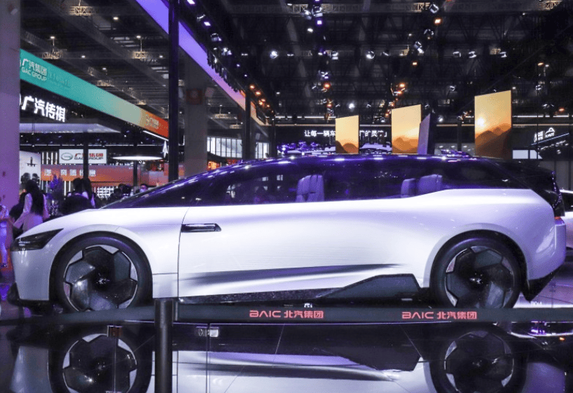 极狐 ARCFOX 77° 概念车亮相上海车展！定位为 MPV 车型_搜狐汽车_搜狐网