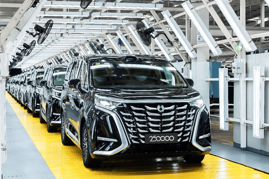 25万台！腾势D9登顶全球新能源MPV销冠：中国高端MPV如何从跟跑到领跑？_搜狐汽车_搜狐网