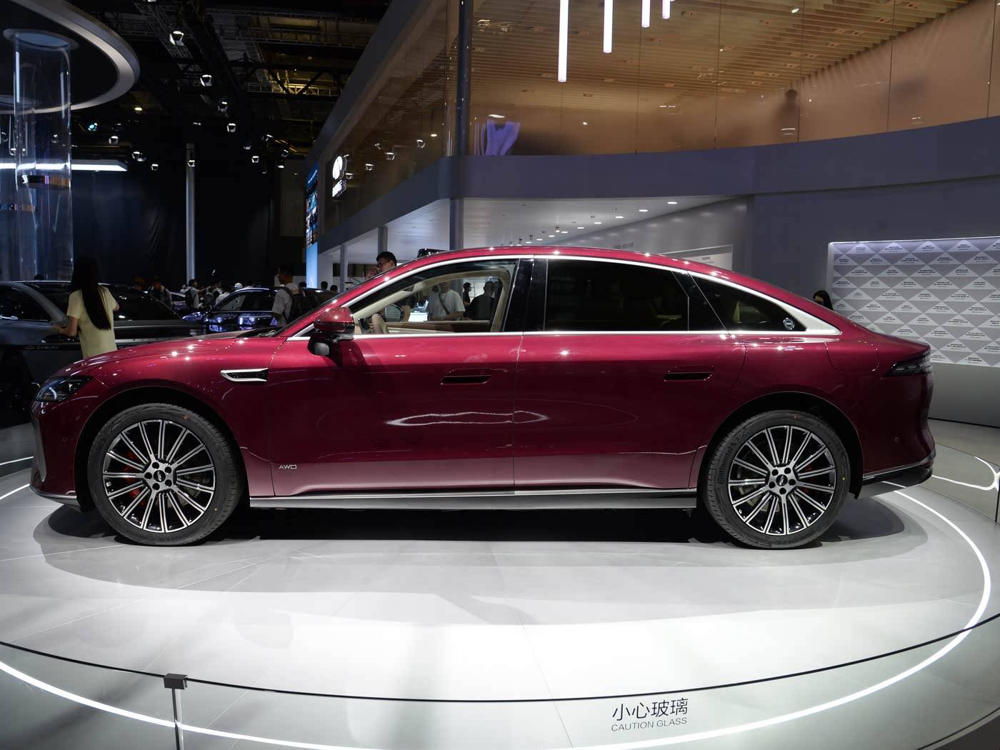 预计7月上市！奇瑞风云A9L亮相香港车展，532越级尺寸，定位C级_搜狐汽车_搜狐网