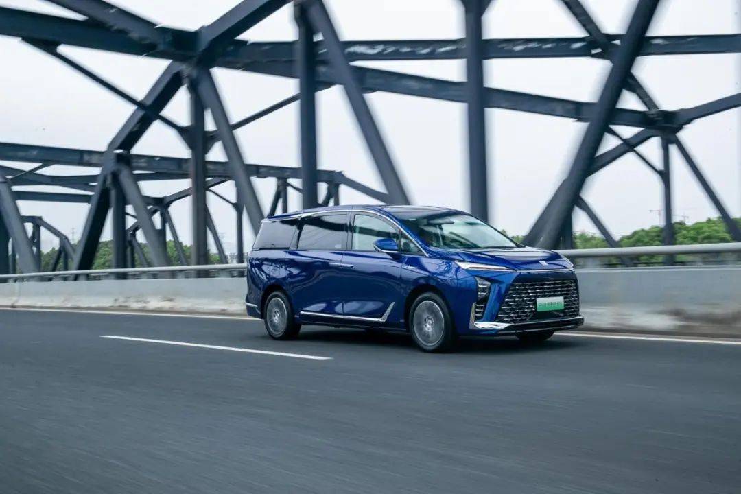 从GL8插混破局到“逍遥”架构筑基 上汽通用登顶合资新能源销量榜_搜狐汽车_搜狐网