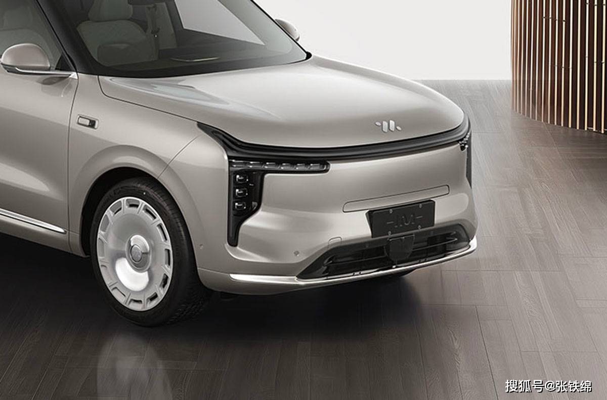 国产又一大6座SUV，智己LS9官图发布，车长5279mm，纯电续航318km_搜狐汽车_搜狐网