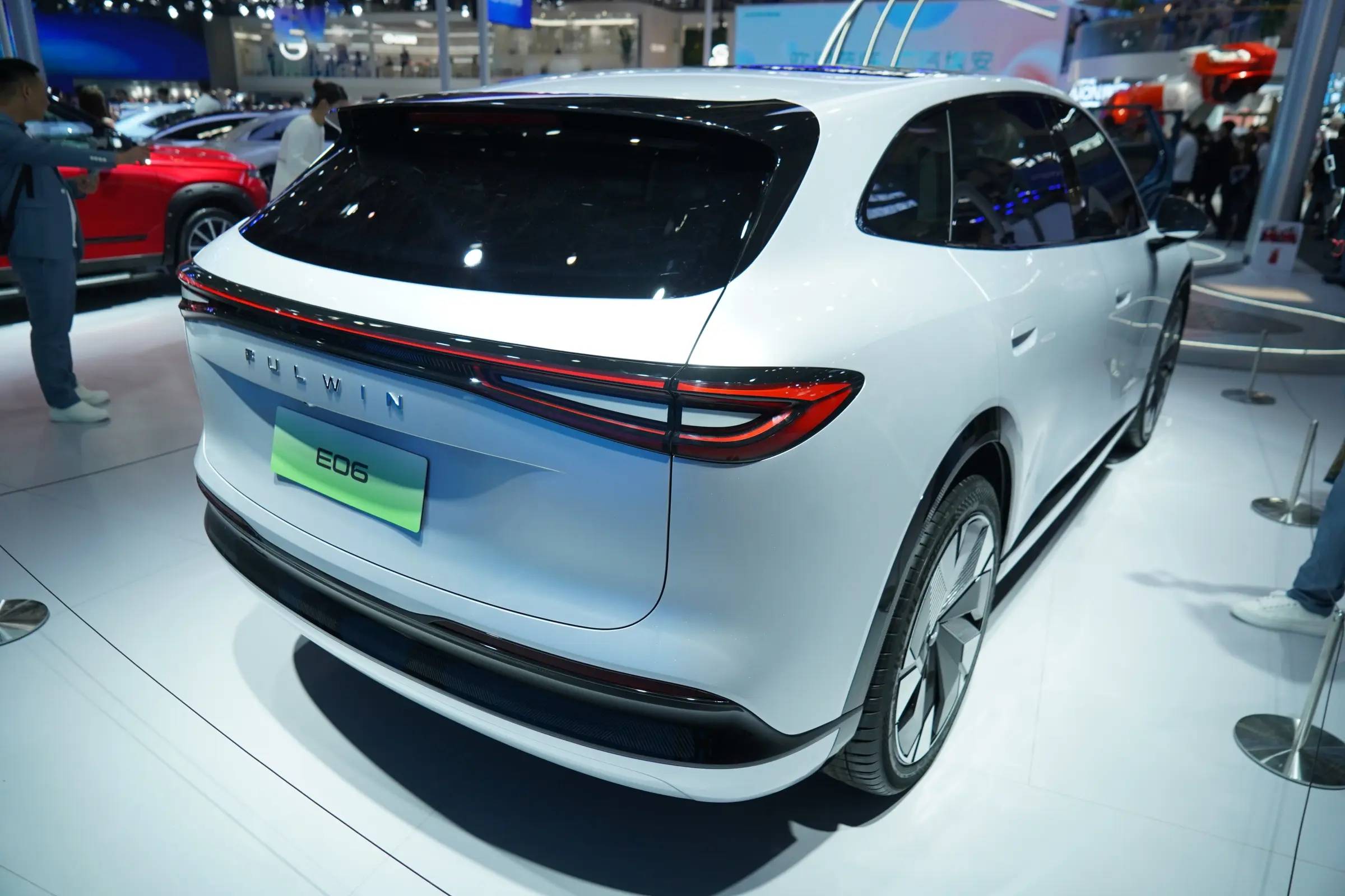 2025款“风云E06”亮相，号称“最美奇瑞SUV”，这回能成爆款？_搜狐汽车_搜狐网