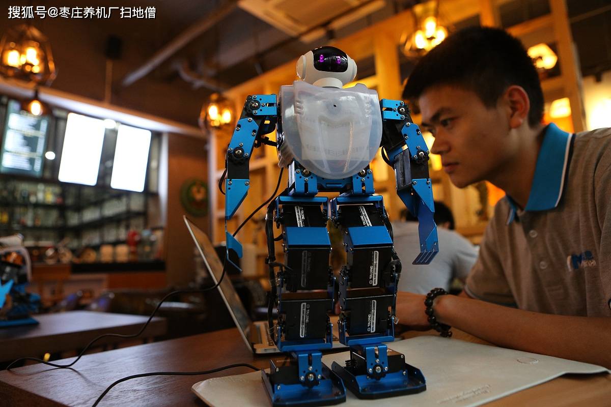 开源鸿蒙机器人操作系统来了：M-RobotsOS如何用分布式架构颠覆行业？_神经系统_协同作战_Optimus