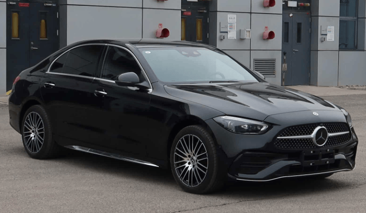 奔驰“掀桌子”！2.0T发动机，轴距近3米，年轻人的第一台BBA！_搜狐汽车_搜狐网