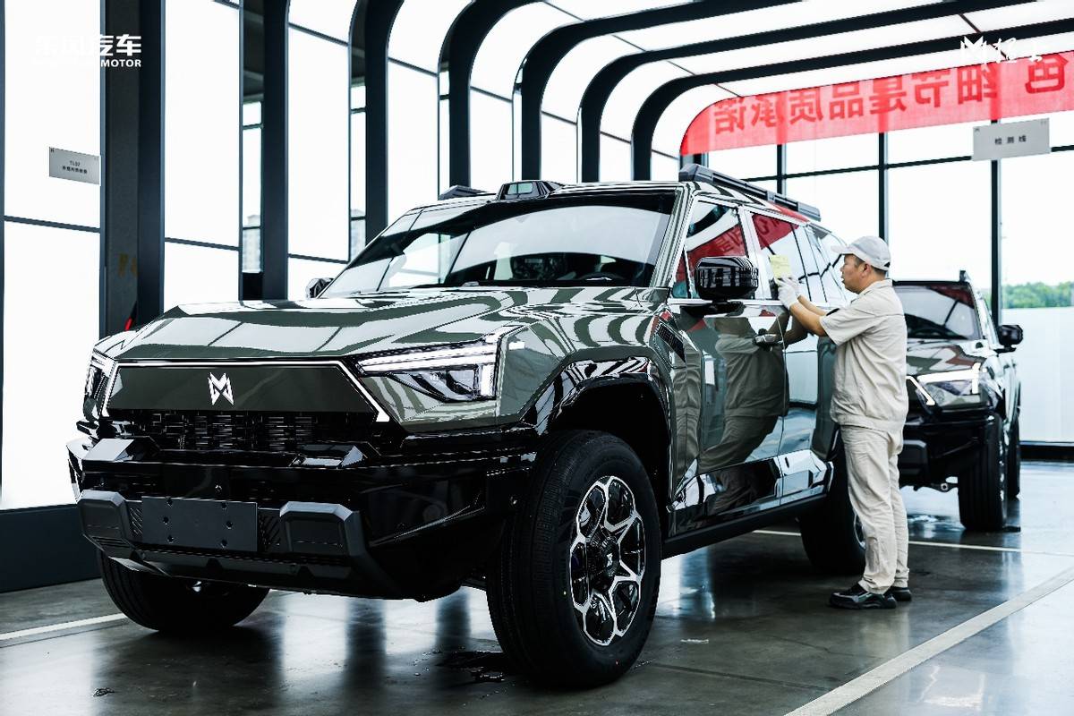 太猛了！预售1小时斩获9713单，数百辆猛士M817已准备就绪，发往全国_搜狐汽车_搜狐网