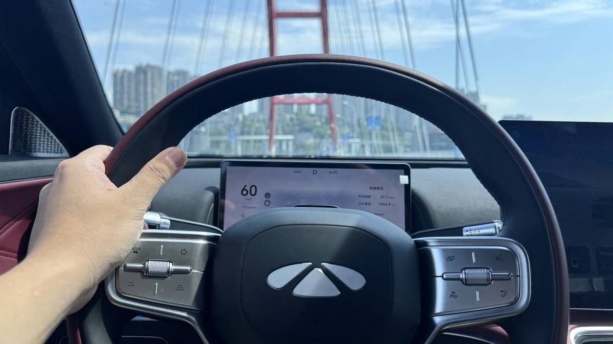 叫板“56E”？奇瑞风云A9L超详细试驾报告_搜狐汽车_搜狐网