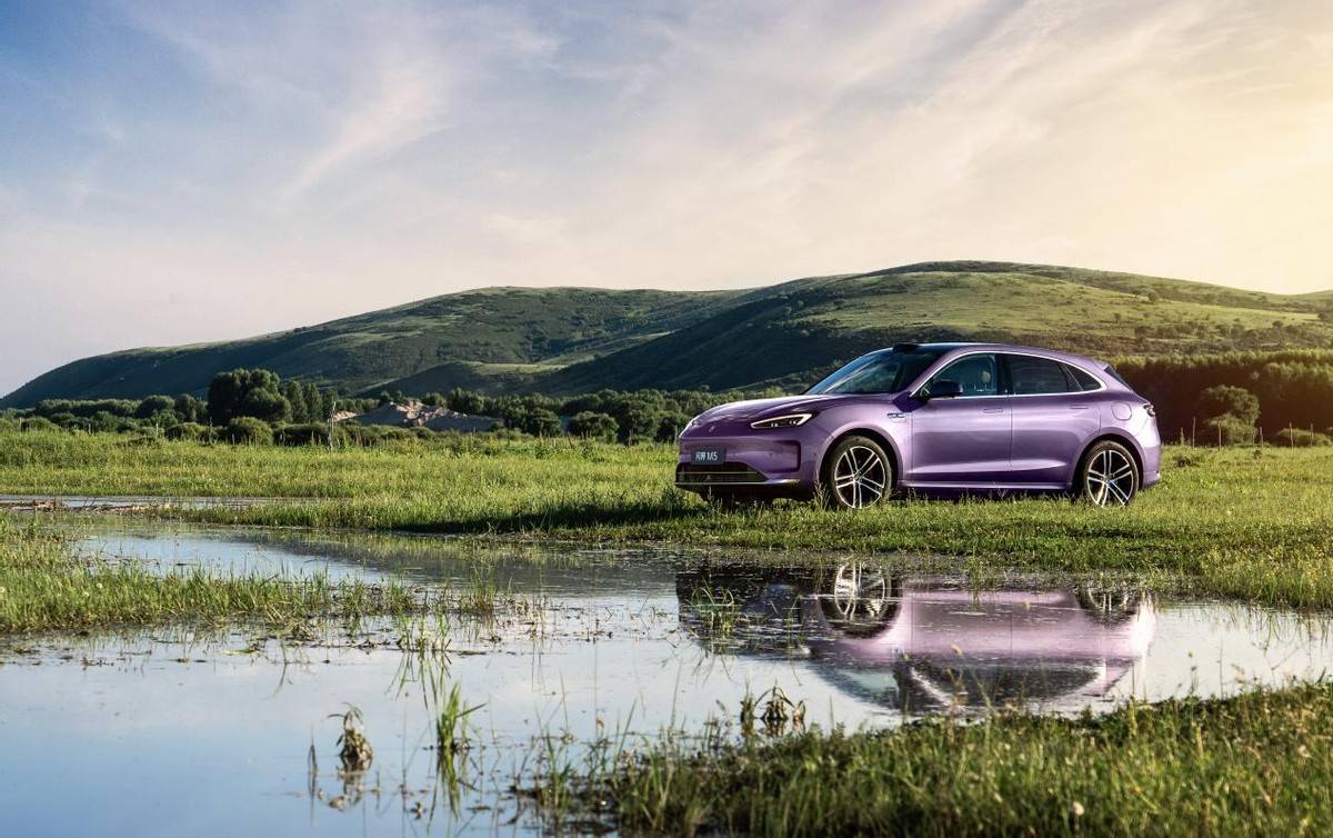 20万级最具智驾比SUV，问界新M5 Ultra以五大优势树智能SUV价值标杆_搜狐汽车_搜狐网