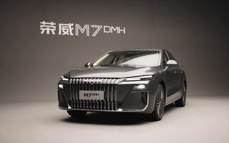 15万级智舱巅峰对决：荣威M7 DMH以AI赋能用车体验_搜狐汽车_搜狐网